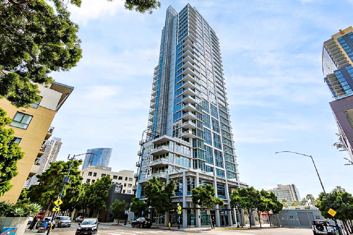 Everything To Know About Living At The Sapphire Tower Condos In San Diego